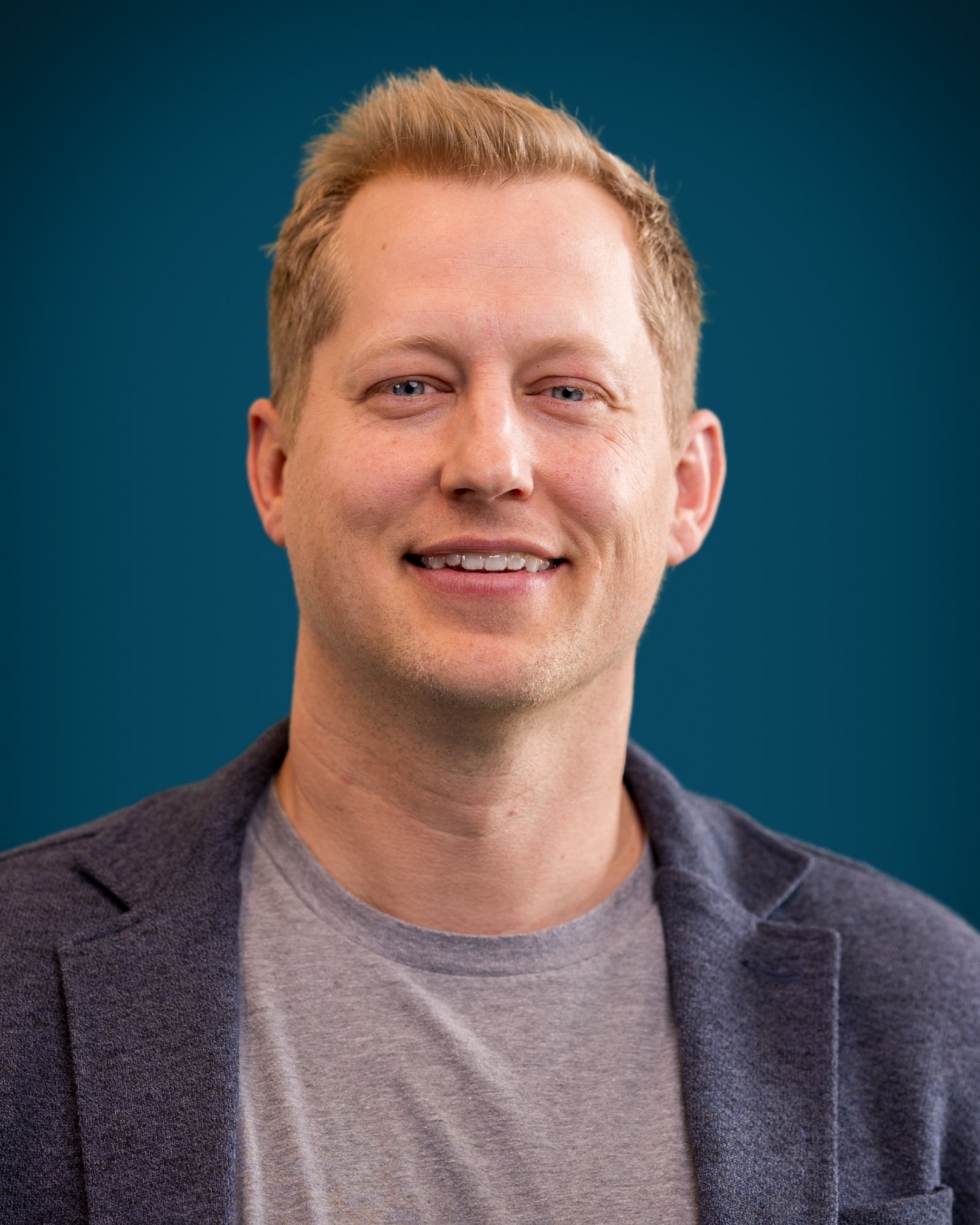 Dr. Andrew Ries is an engineer and investigator